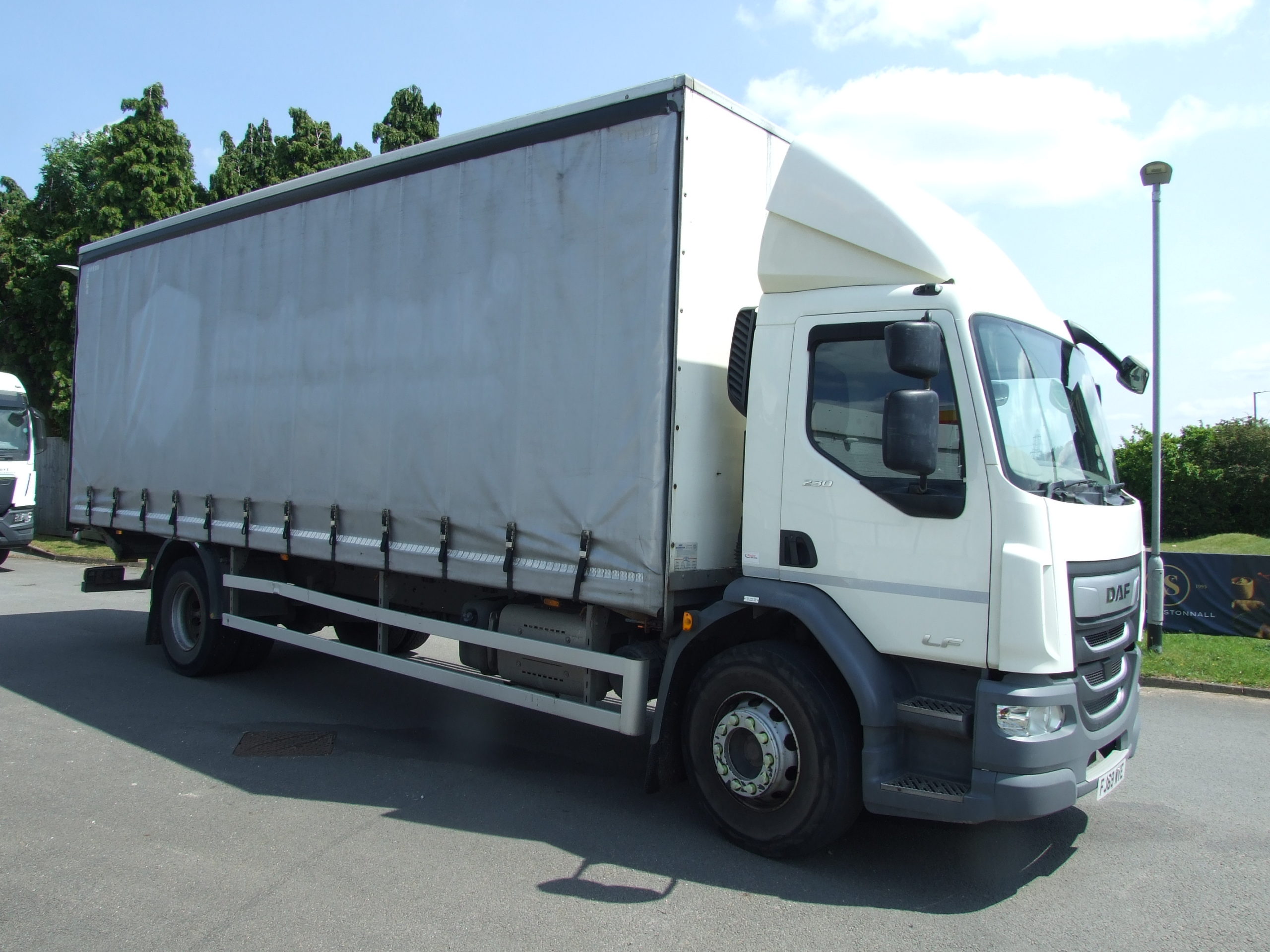 DAF LF230 CURTAINSIDE - Cromwell Trucks